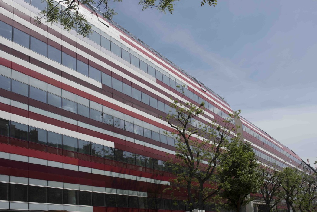 » IMMEUBLE DE BUREAUX – CENTRE BUS « LE GARANCE » • 75020 PARIS ...