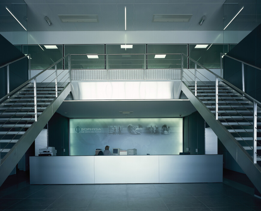 » UNITÉ DE PRODUCTION SOPHYSA • BESANÇON • FRANCE MÉTRA + ASSOCIÉS